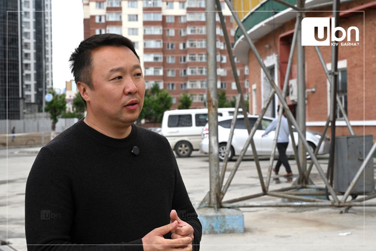 Төв цэнгэлдэх хүрээлэнгийн гадна талбайд байрлах авто угаалгын газрыг буулгажээ